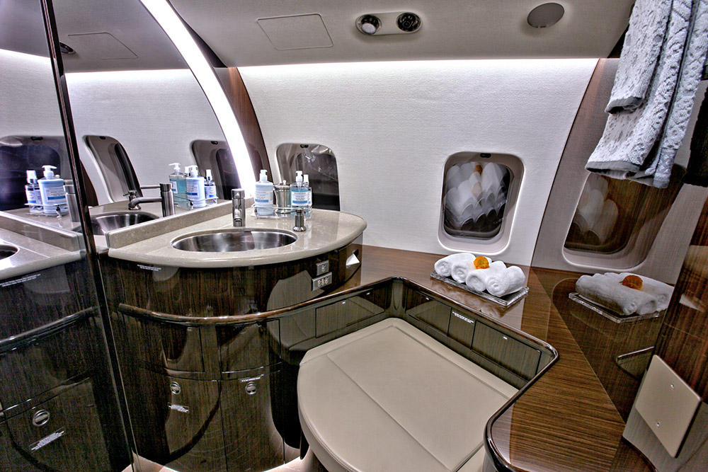 16 Passenger Global 6000 – BFI | Solairus Aviation