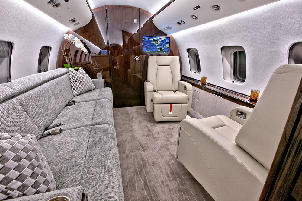 16 Passenger Global 6000 – BFI | Solairus Aviation