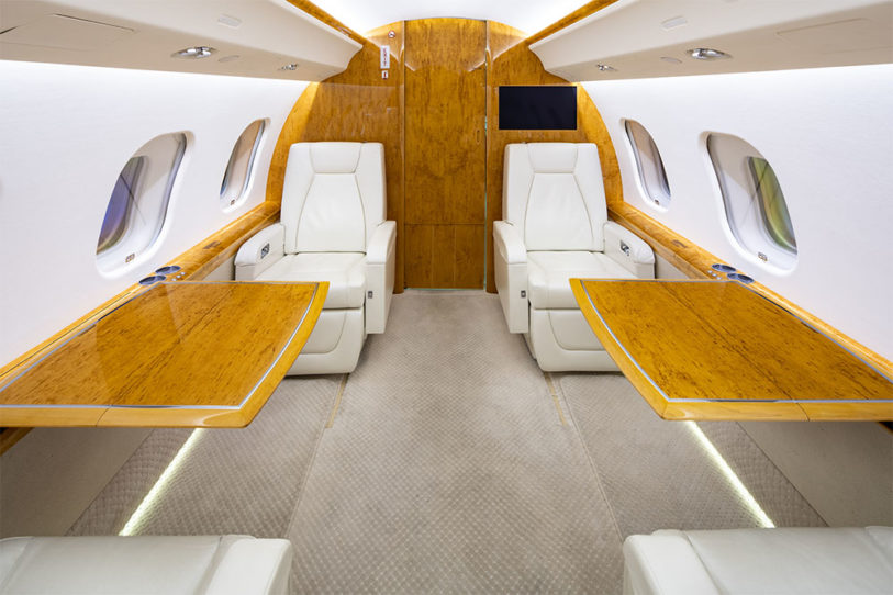 13 Passenger Global 6000 - BFI - Private Jet Charter | Solairus Aviation