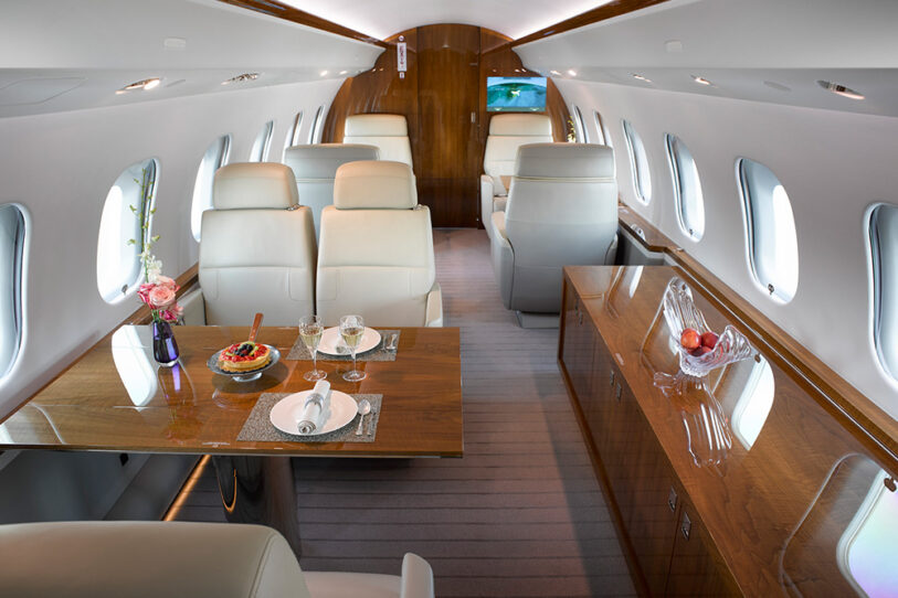 13 Passenger Global 6000 - PBI - Private Jet Charter | Solairus Aviation