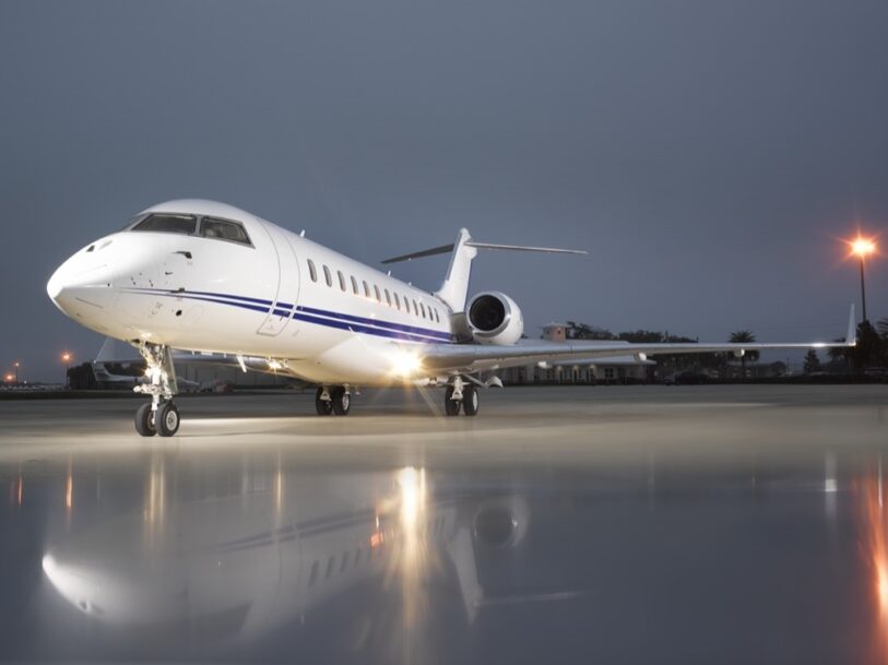 Private Jet Charter: Global Express XRS – VRB Charter Plane | Solairus ...